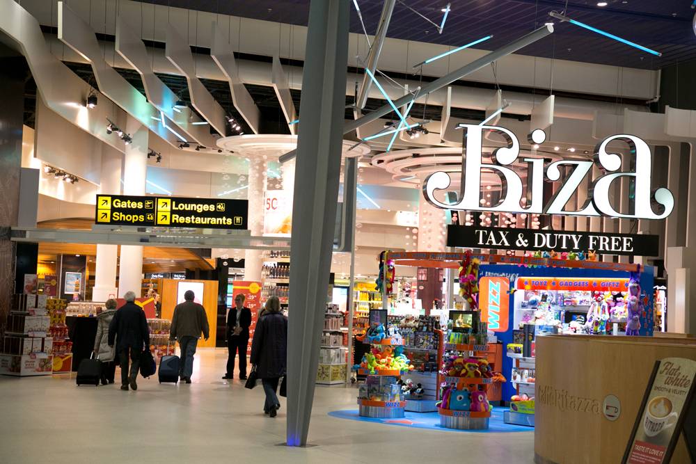 Manchester Airport Terminal 3 Shops Manchester Airport Terminal 3 Shops