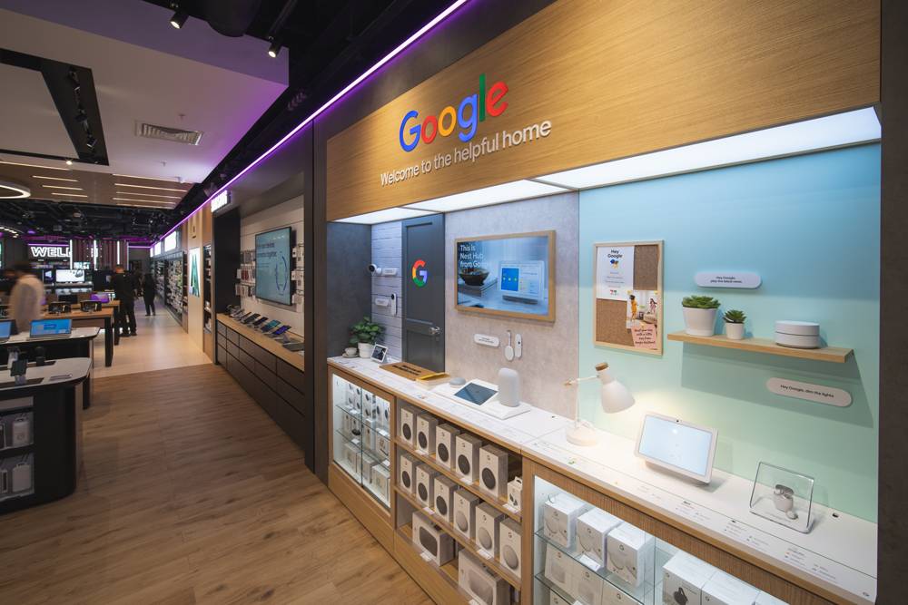 InMotion cuts ribbon on 3,400sq ft tech store at London Heathrow Terminal 5